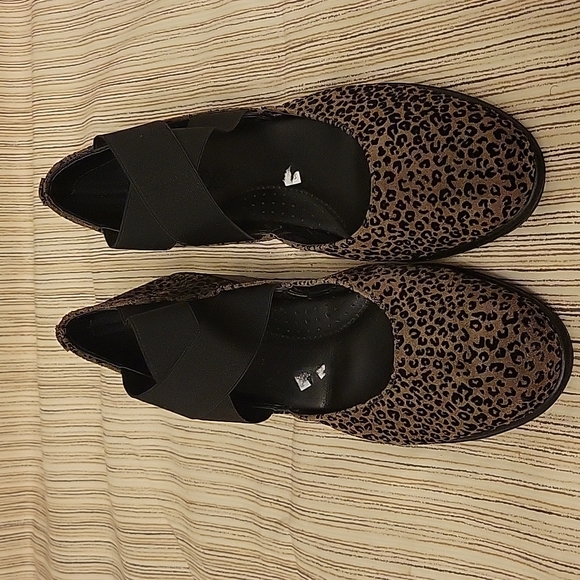THE FLEXX | Shoes | The Flexx Leopard Print Wedge Platform Shoes | Poshmark